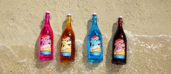 Topper's Rhum - StMaarten-Info.com